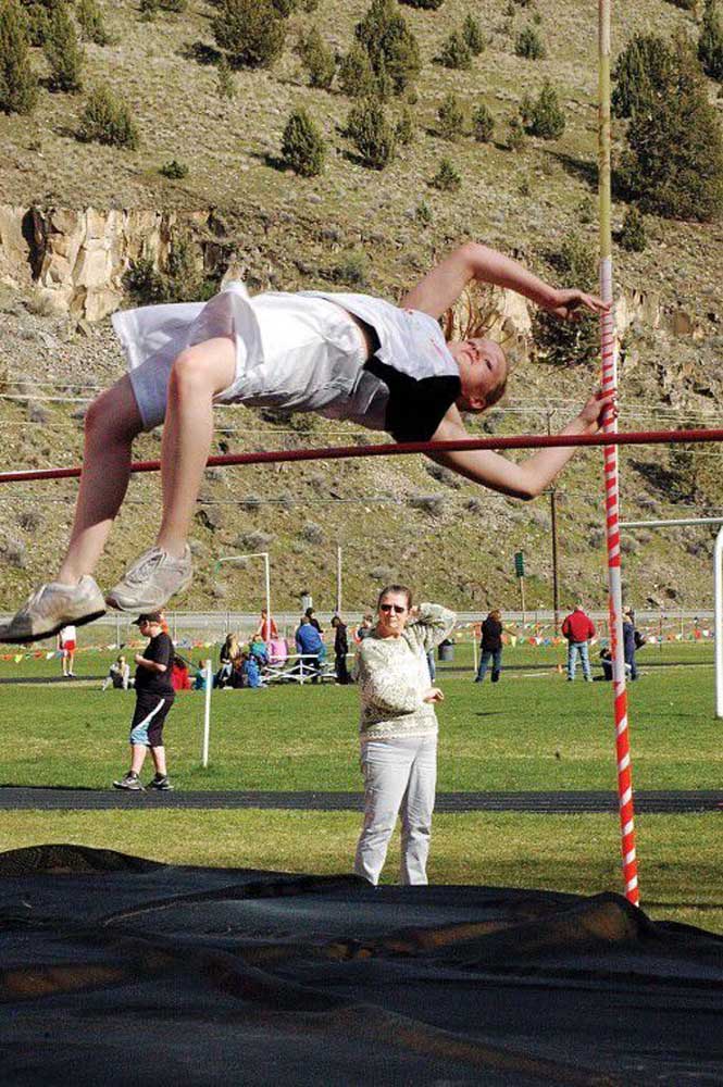 Tigers take to track at John Day, Stanfield | Blue Mountain Eagle