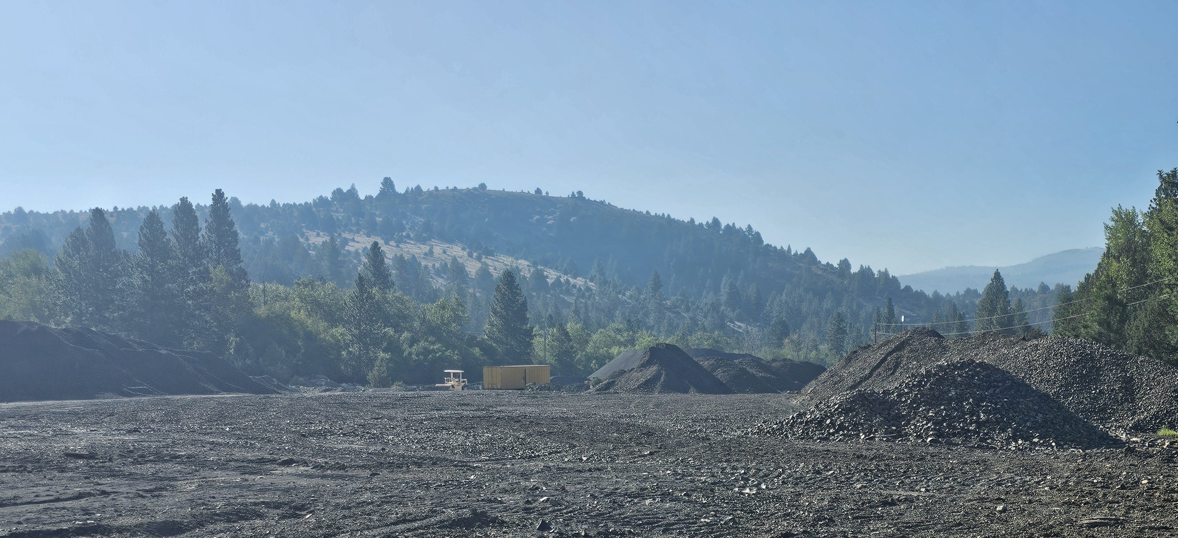 Blasting to remove overhanging rocks from Grant County quarry | Blue Mountain Eagle
